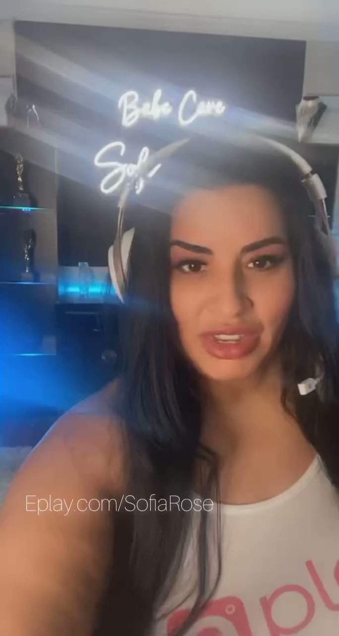 Sofia Rose On Twitter You Can See Me L I V E Only On Eplaystreamers Come Play And Chat Right