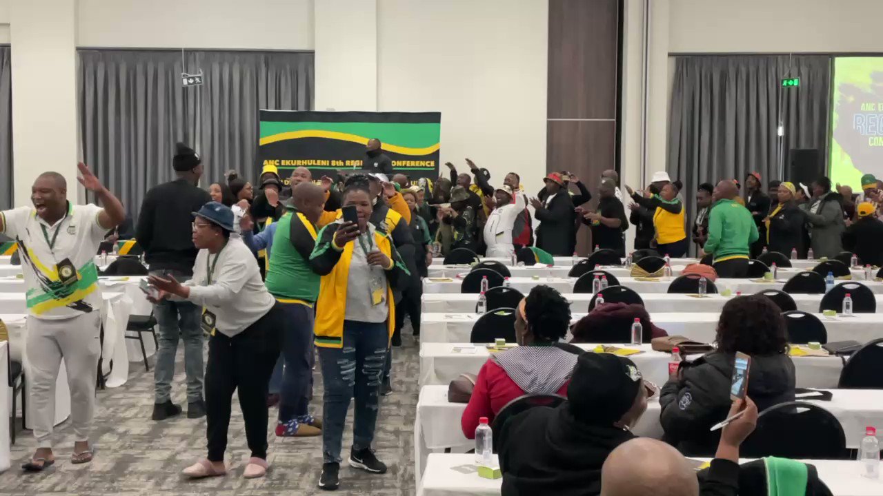 Kgothatso Madisa on Twitter: "Mzwandile Masina’s faction of Adiwele singing at the ANC ...