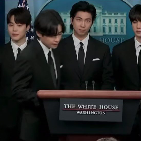 KTH FACTS on Twitter: "Taehyung speech at White house ‘Everyone has their one history, we hope ...