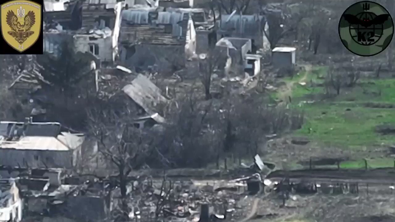 Rob Lee on Twitter: "Graphic video of Russia soldiers targeted by Ukraine's 54th Mechanized ...