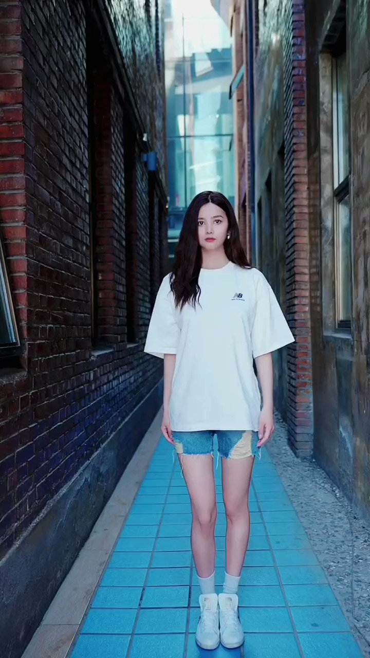 baron🔻 on Twitter: "WENZHE OUT OF NOWHERE COVERED STING BY STELLAR??? SHE DID IT FOR ME OH MY ...