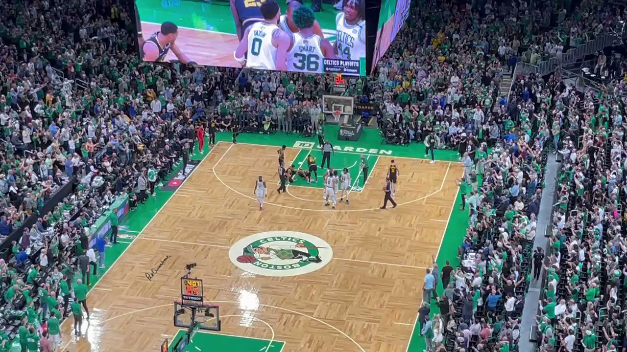 ClutchPoints on Twitter: "Draymond Green picks up his 6th and final foul and stares down referee ...