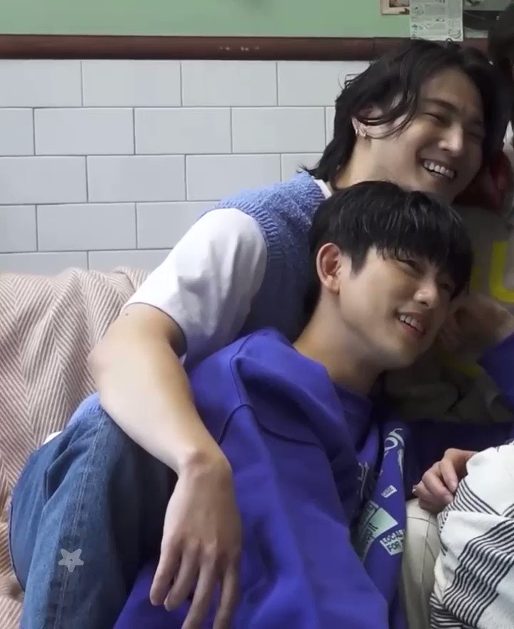 ʕ ·ᴥ· ʔ ʕ￫ᴥ￩ʔ Cü on Twitter: "😁😉 JJP HOME... 🏡 #GOT7HOMECOMING #GOT7 #갓세븐 @GOT7 #JAYB #제이비 ...