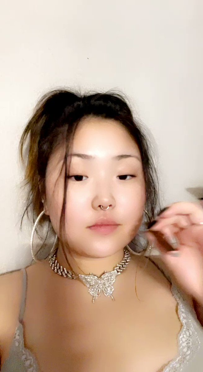 Goddess Mia Seoul Aka The Boss On Twitter Mid Day Sesh Who Am I