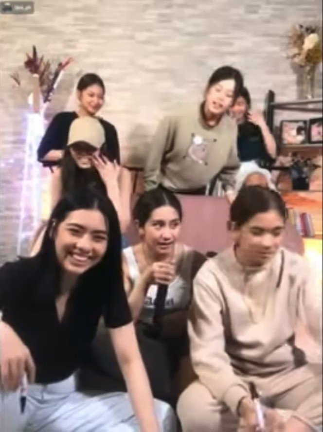 nik 🦊 hmtu 👣🌊 on Twitter: "SA LETRANG Z!!! #BINI @BINI_ph @bini_members https://t.co/uhXjUUYE0S ...