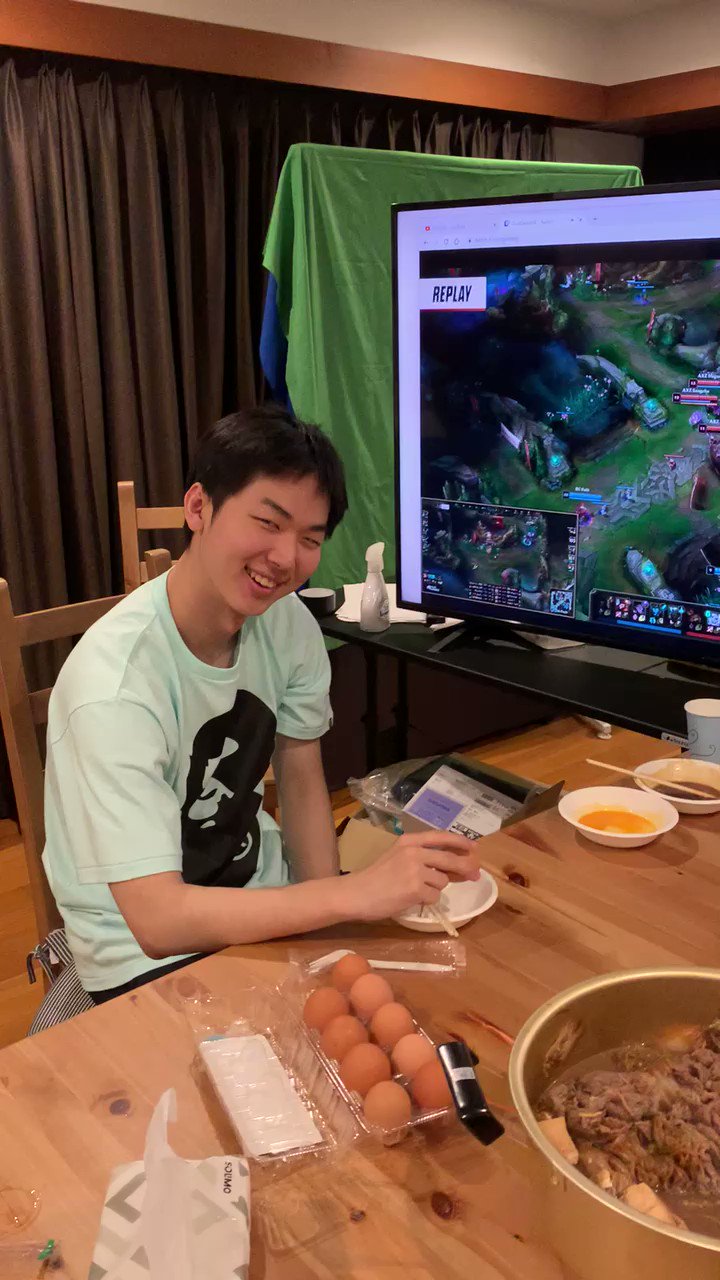 えびンモ/DFM Evi on Twitter: "yaharong 人生はじめてのすきやき https://t.co/pkjSk4DRvq" / Twitter