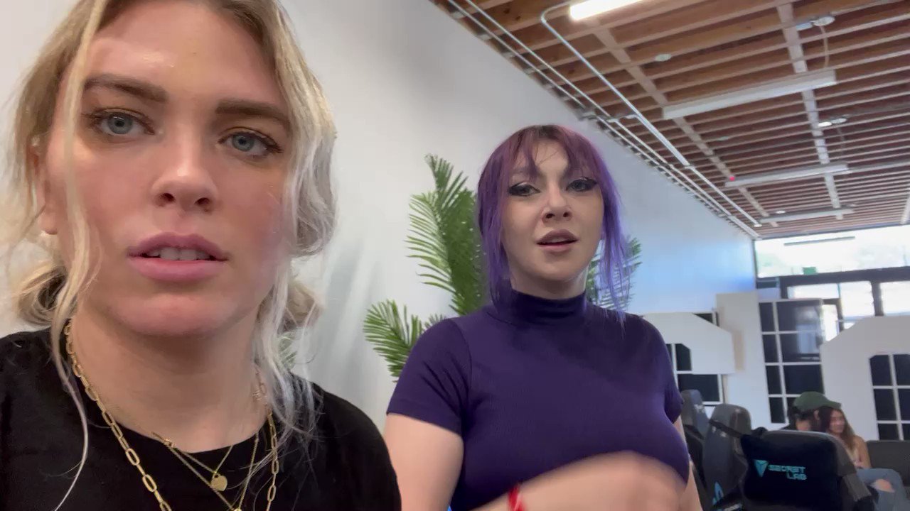 minx on Twitter: "@qtcinderella update number 3: i left early to see a horror movie and not ...