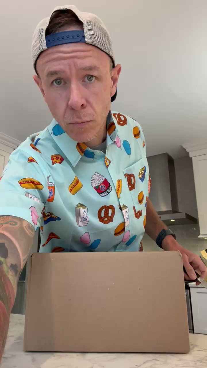 Nick Triano on Twitter: "@DarrenJMeenan @The7Line @SugarDiaz39 @MLB What size did you get ...