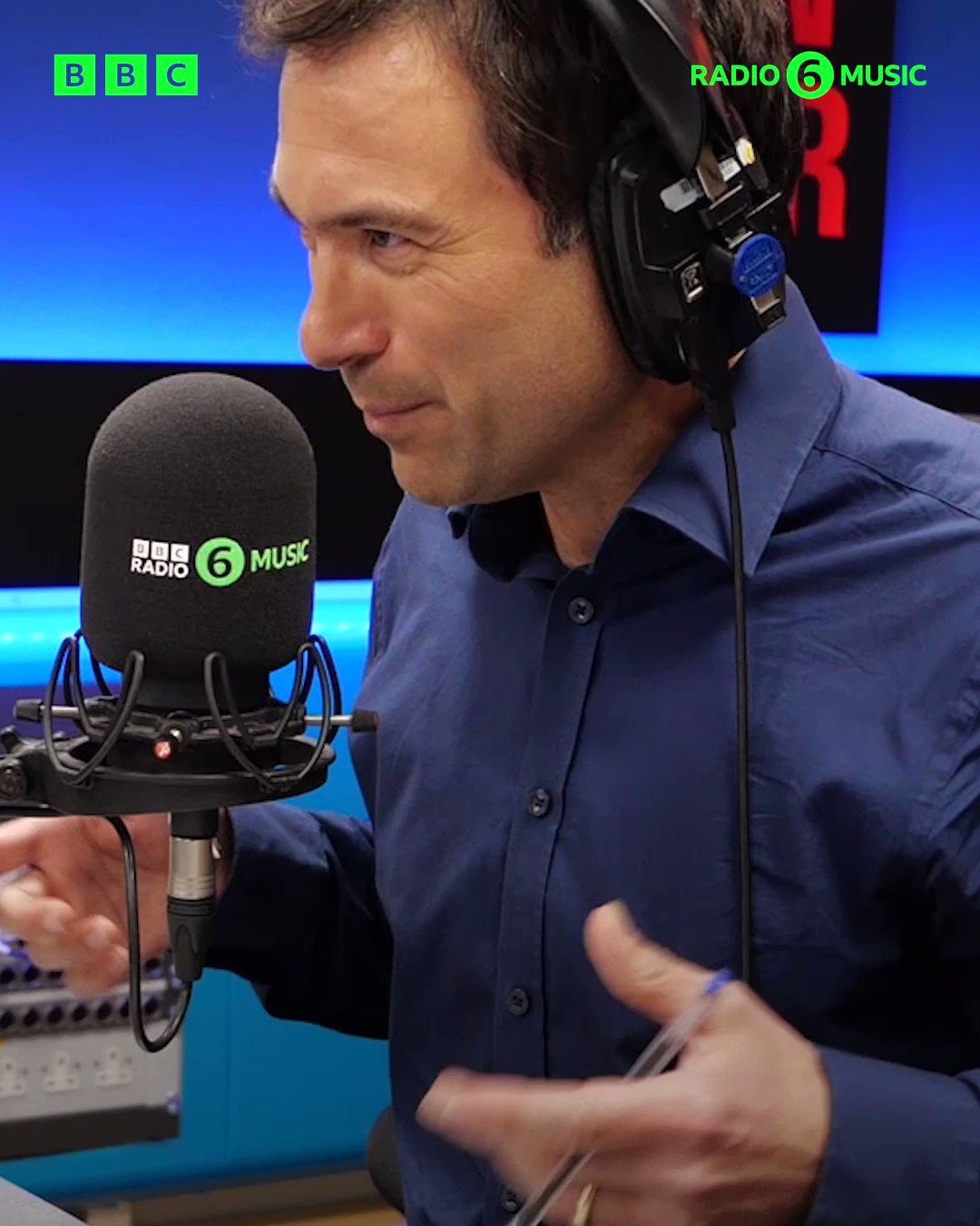 Ros Atkins (@BBCRosAtkins) / Twitter