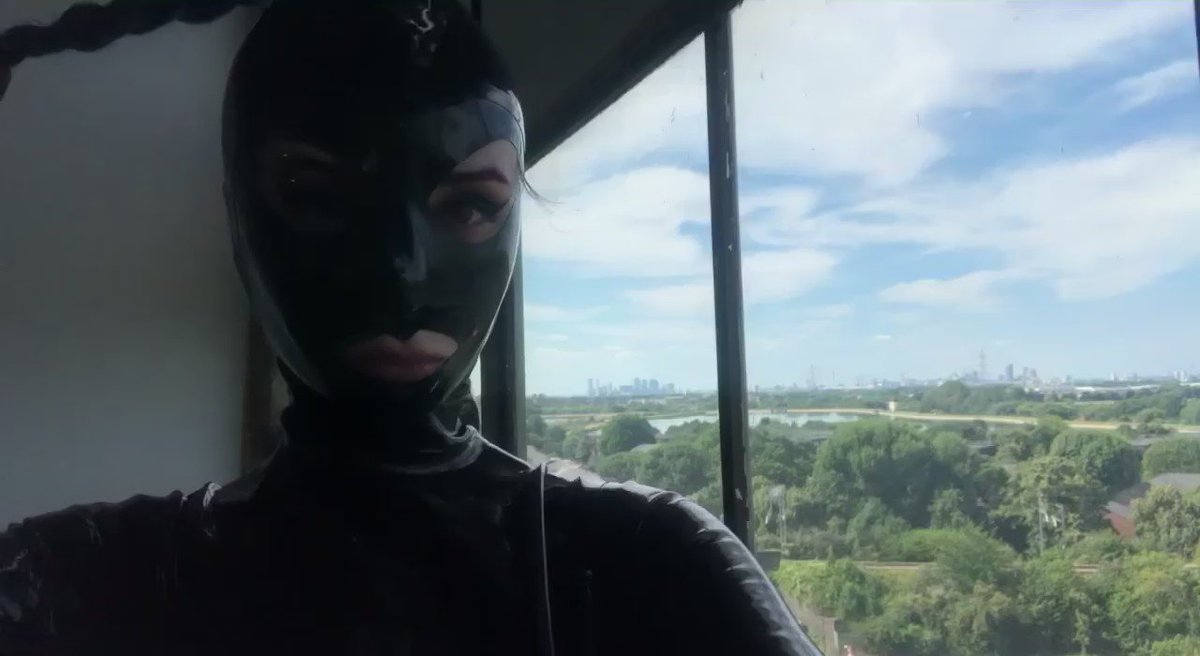 Miss Vera Violette π¬π§ π«π· On Twitter London Rubber Doll