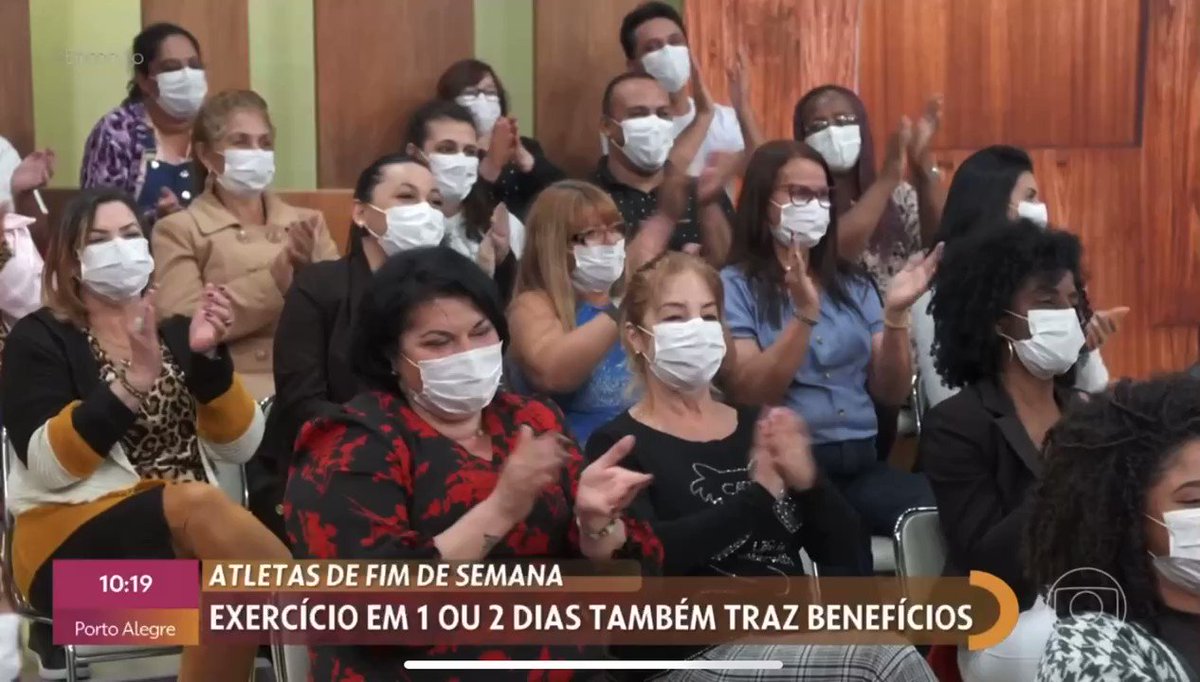 Choquei On Twitter 🚨veja Moça Da Plateia é Flagrada Dormindo Durante