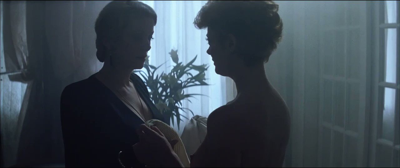 Anita On Twitter Catherine Deneuve And Susan Sarandon In This Scene In The Hunger 1983