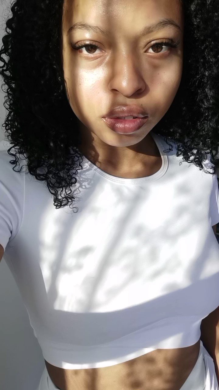 Goddess Pheme on Twitter: "@femDomDuchess Perfect lips" / Twitter