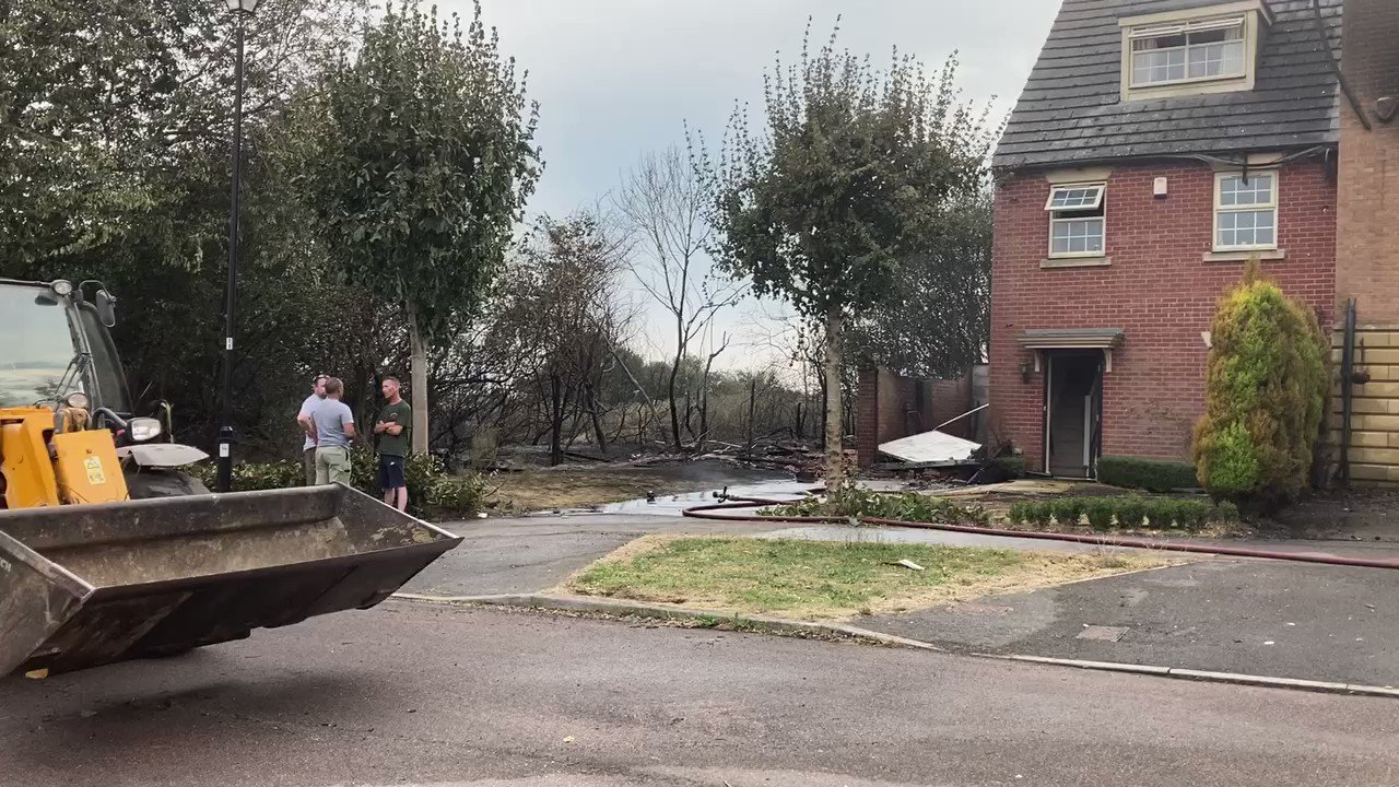 Amelia Beckett on Twitter: "The scene at Kiveton Park near Rotherham tonight. Fire spread from ...