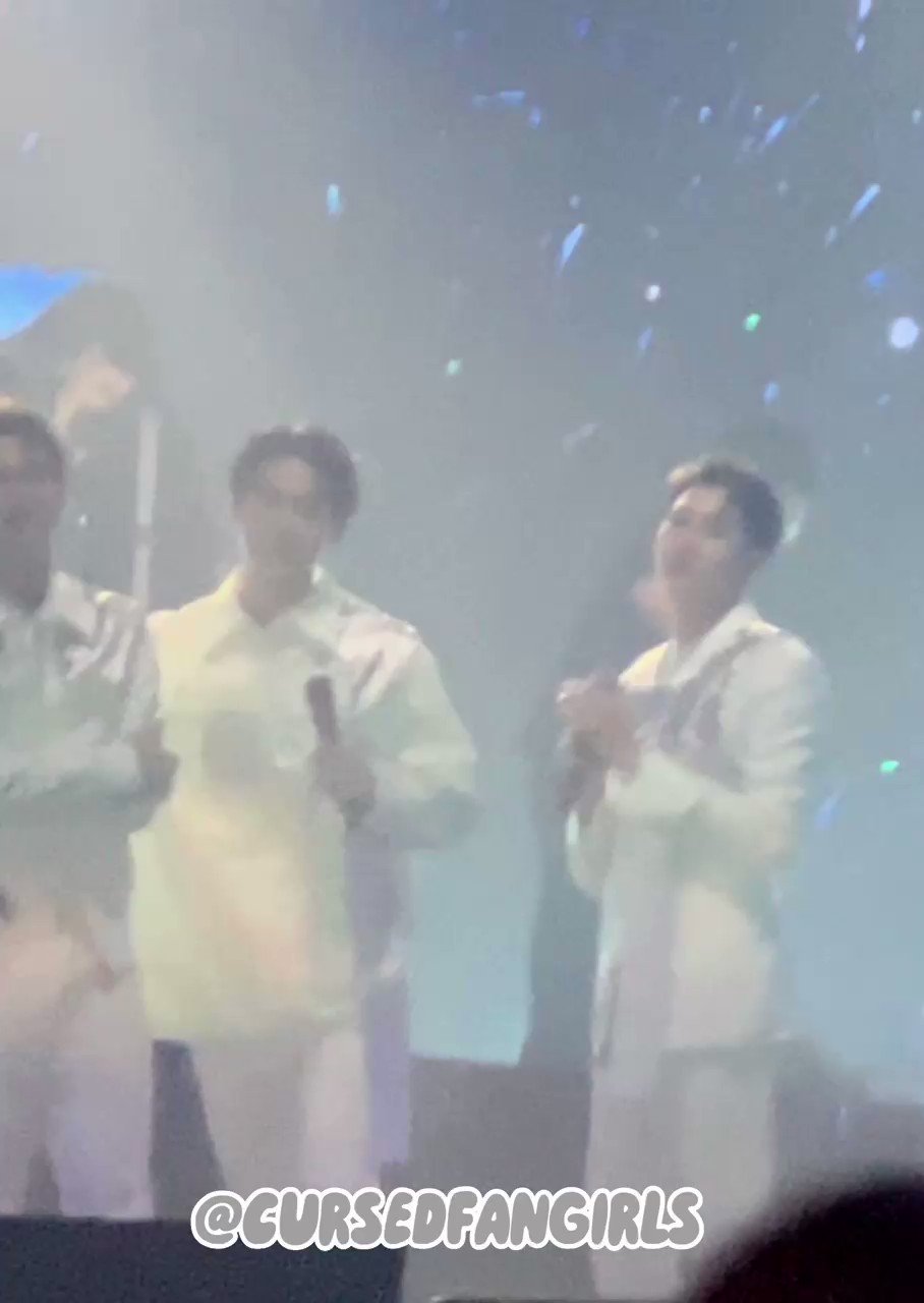 CursedFangirls★彡 on Twitter: "สวบเข้าให้ 🫠🫠 #ShootingStarConcert #ไบร์ทวิน #bbrightvc # ...