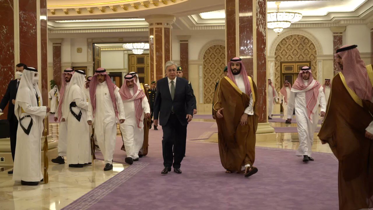 بدر العساكر Bader Al Asaker On Twitter سمو ولي العهد ورئيس جمهورية