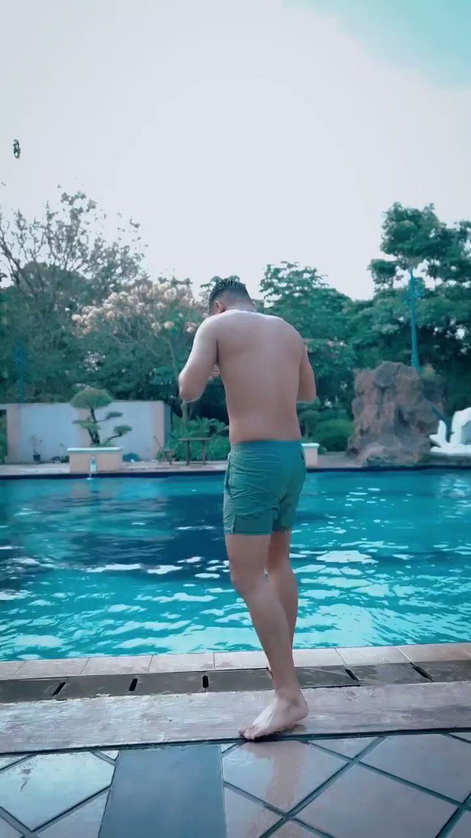 MRVVIP on Twitter: "Fadly Faisal shirtless pool snap. #modelwatch"