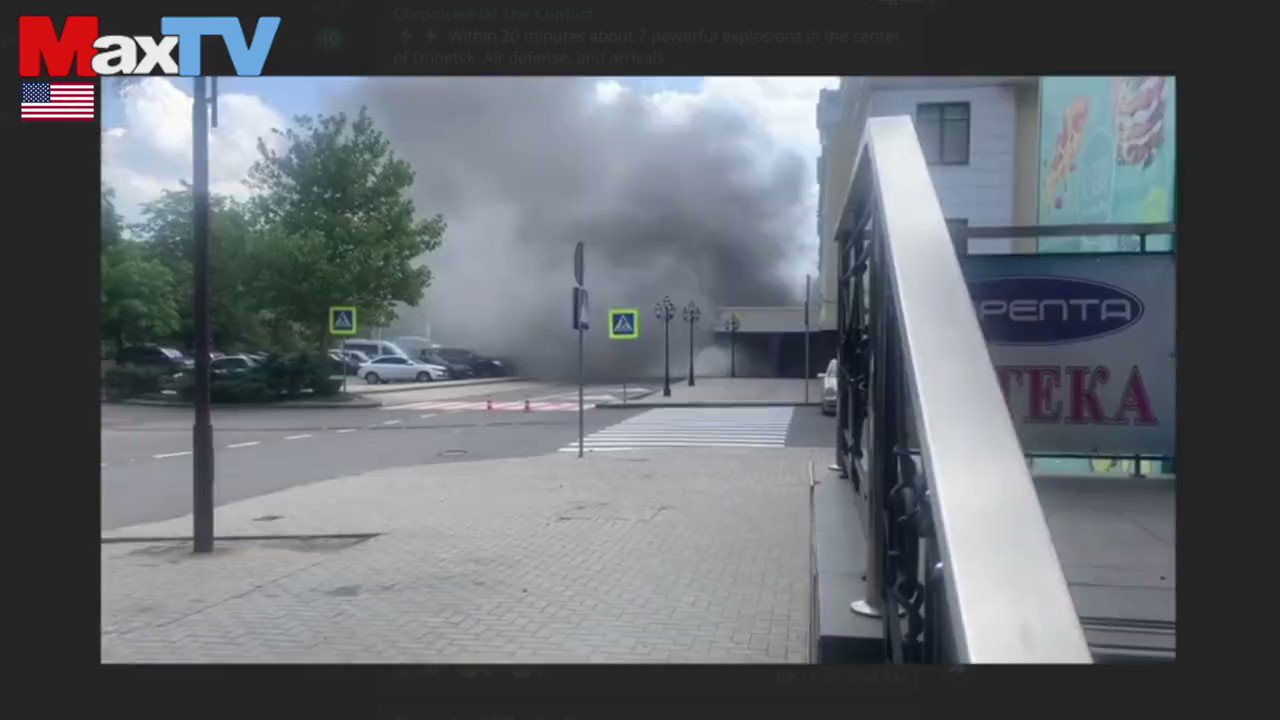 maxkolonko on Twitter: "BREAKING Zelensky &Co bombs central #Donetsk 5 dead 6 wounded Ukry ...