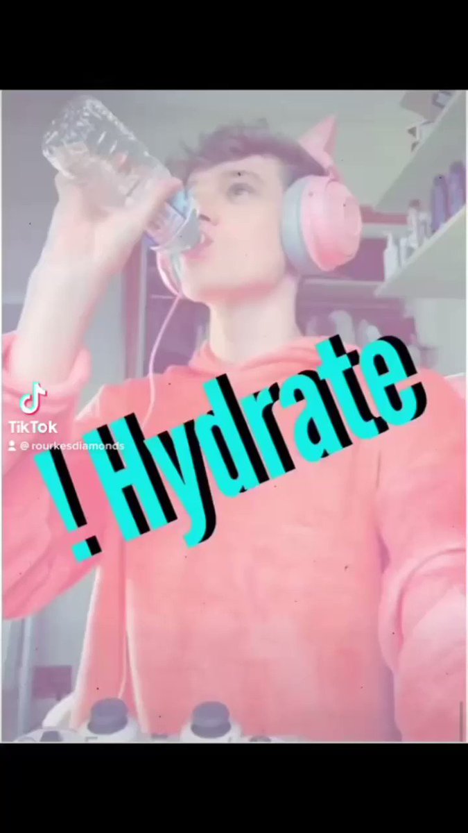 Ellie Rose Smallwood On Twitter Dont Be Thirsty On This Hot Thirsty Thursday Follow