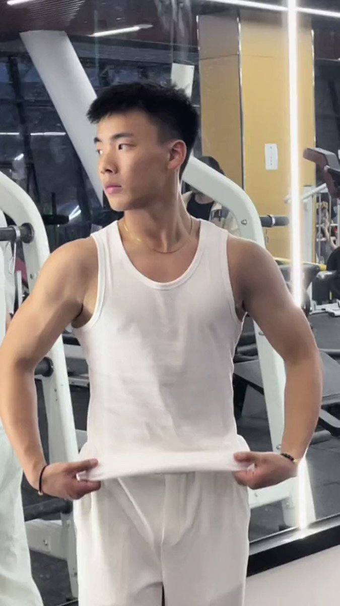 【驯服直男】【看主页简介】想要玩直男体育生和直男健身教练的私信我|诚觅有实力金主,共同驯服体育生|详情看主页简介|私人高端定制