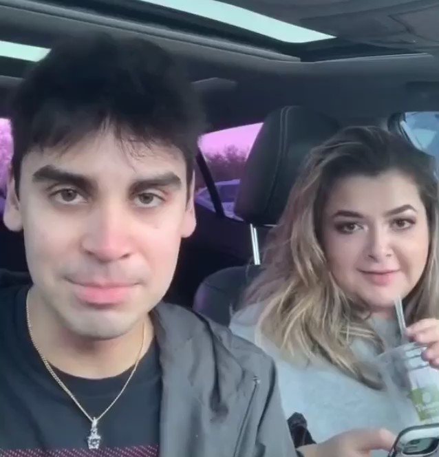 The Memes Archive On Twitter White Girl Burst Out Laughing Reaction