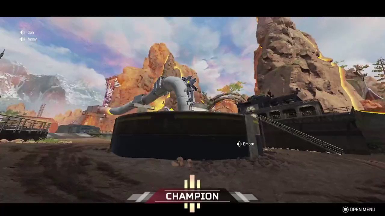 Jake Lucky on Twitter: "This is @Wxltzy, an Apex Legends streamer who just did a solo queue ...