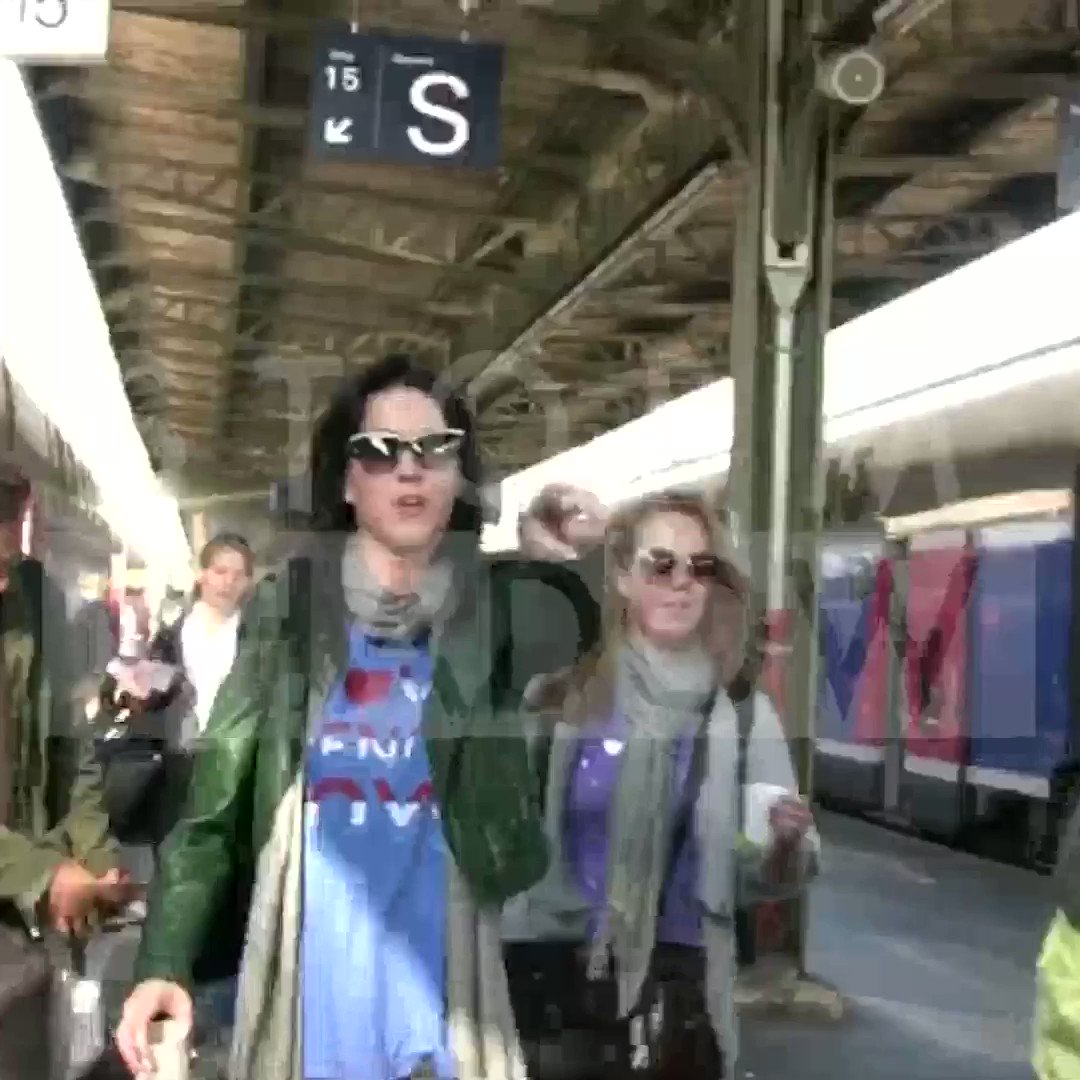 Gaga Daily On Twitter Lady Gaga And Katy Perry Meeting For The First