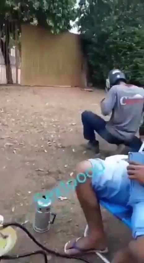 Gustavo e suas 13 dores, 13 on Twitter: "Queria conseguir mexer a bunda desse jeito https://t.co ...