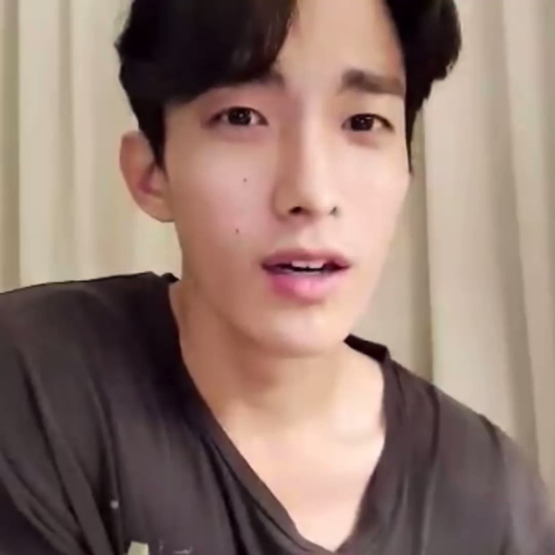 dkz on Twitter: "dk is looking forward to season 2 of extraordinary attorney woo young woo 🐋 ...