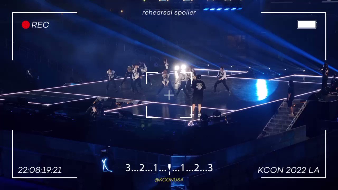 KCON official on Twitter: "DAY1 Rehearsal Spoiler of @official__INI📸 See you on KCON 2022 LA at ...