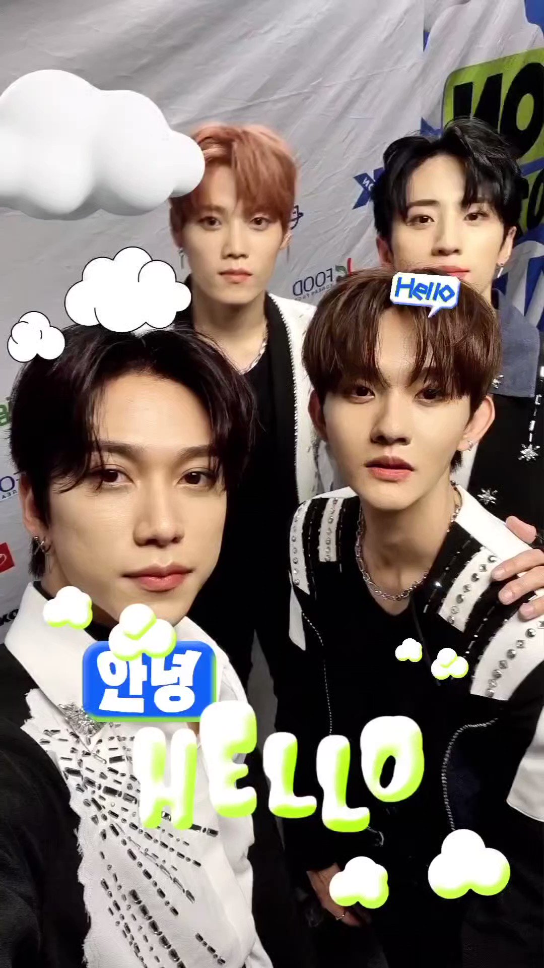 KCONUSA on Twitter: "💙KCON 2022 LA AR Filter💚 With KCON 2022 LA AR Filter, artists double their ...