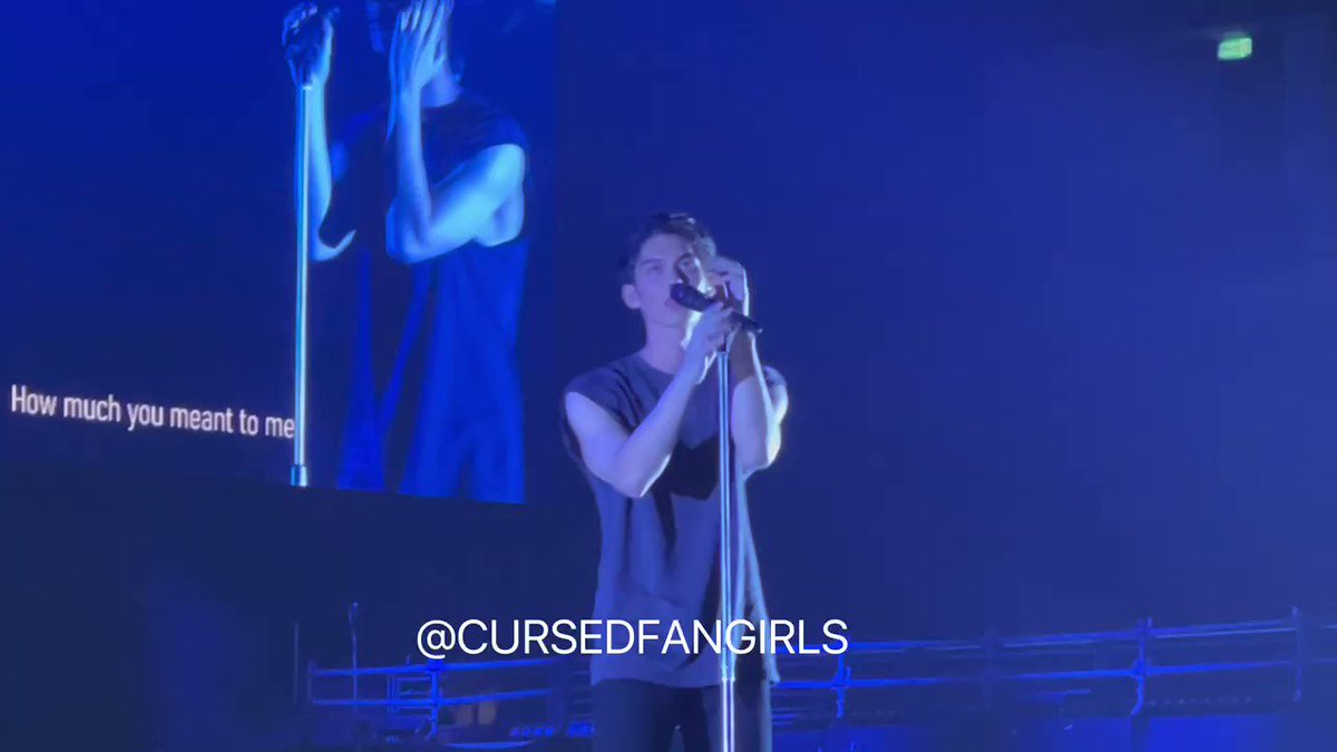 CursedFangirls★彡 on Twitter: "ชอบเวลาที่ไบร์ทยืนอยู่บนเวทีแบบนี้มากๆ สัมผัสได้ว่าไบร์ทมีความสุข ...