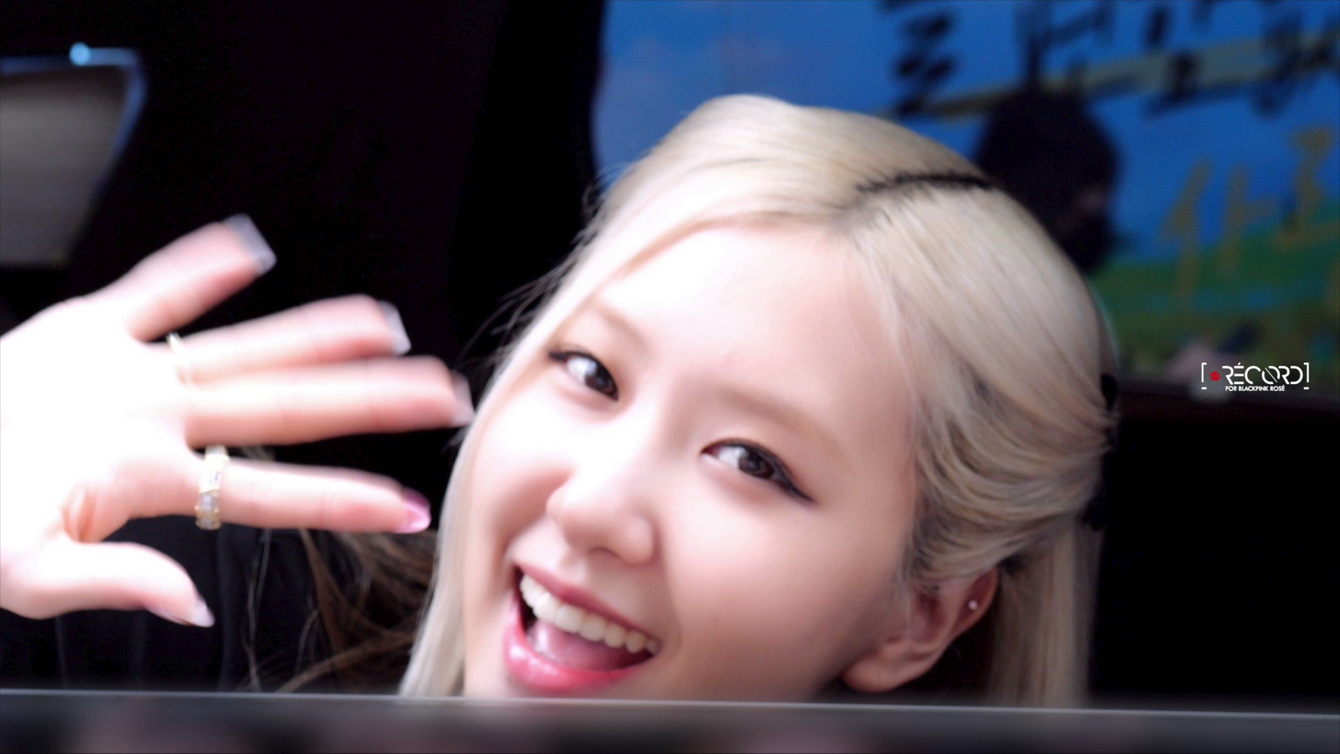 RÉCORD 레코드 on Twitter: "220819 팬들 보고 싶었다고 우는 나의 작은 울보 다람쥐...🥺 #블랙핑크 #로제 #BLACKPINK #ROSÉ ...