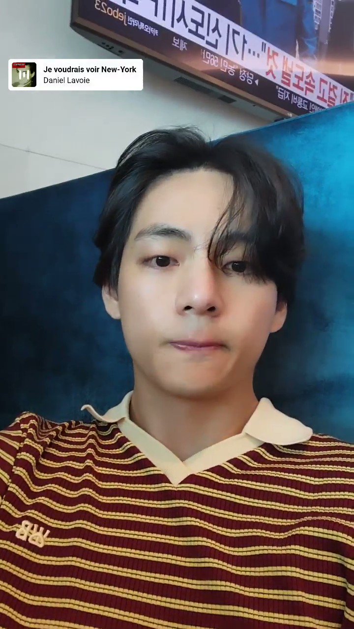 On Twitter 옆에 슬쩍 눈치보더니 콩주먹 솜방망이 애교 ︎ 🏻🐻 🏻 ︎ Zxhwkuibfx