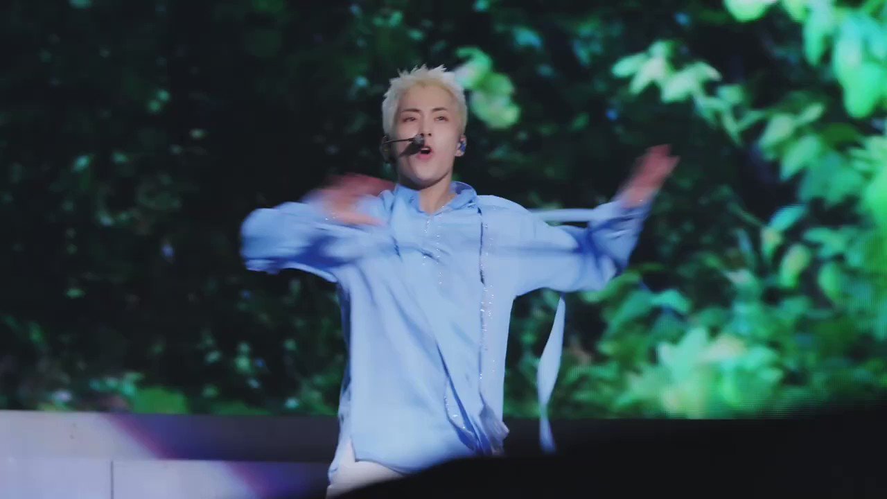 'KNOCK KNOCK!' on Twitter: "CHEN D.O. KAI SUHO XIUMIN @weareoneEXO https://t.co/Bxf7moipTO ...