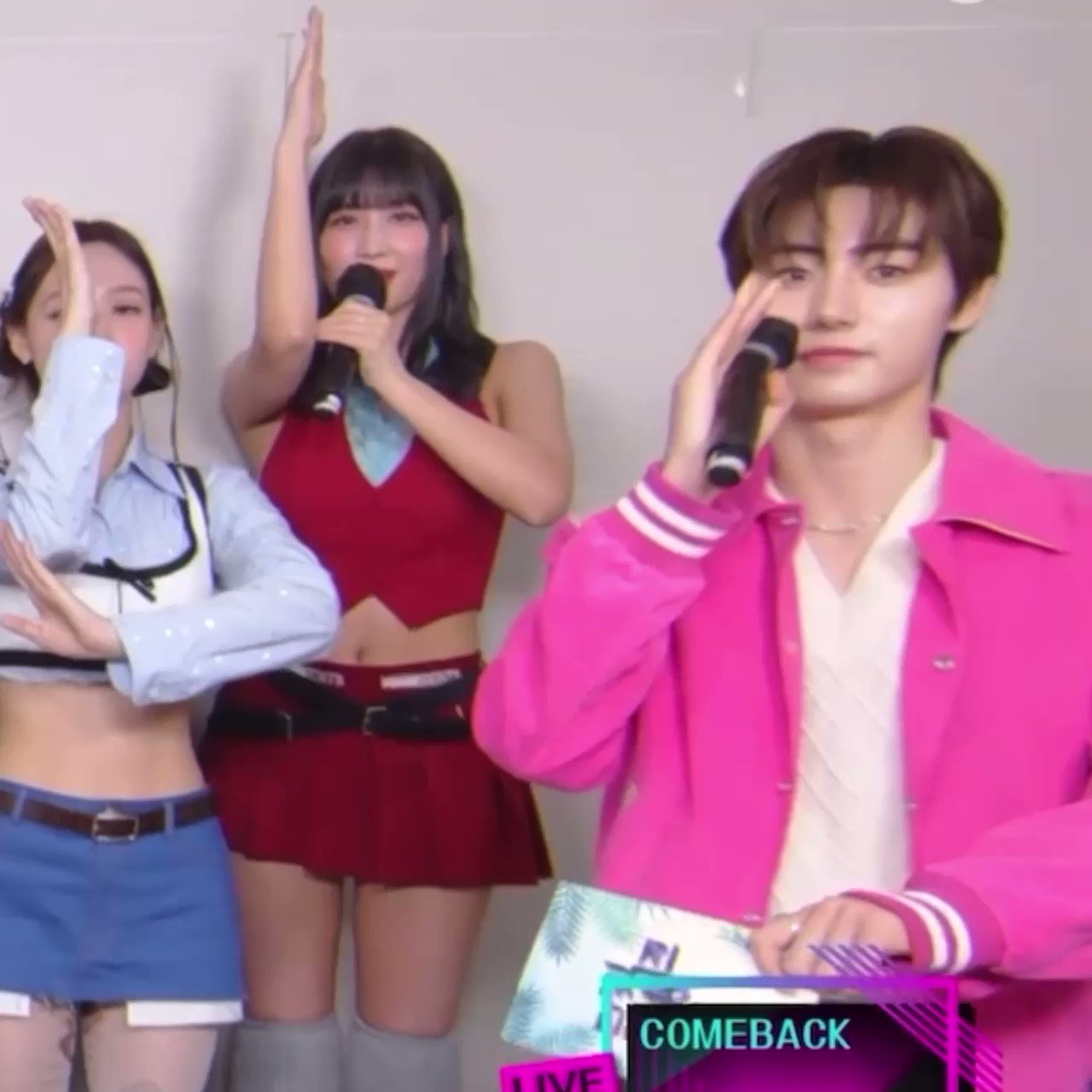 구름 on Twitter: "꼼질꼼질 L O V E 안무 따라하는 성훈이ㅋㅋㅋㅋㅋㅋㅋ https://t.co/WmNxGexyT9" / Twitter