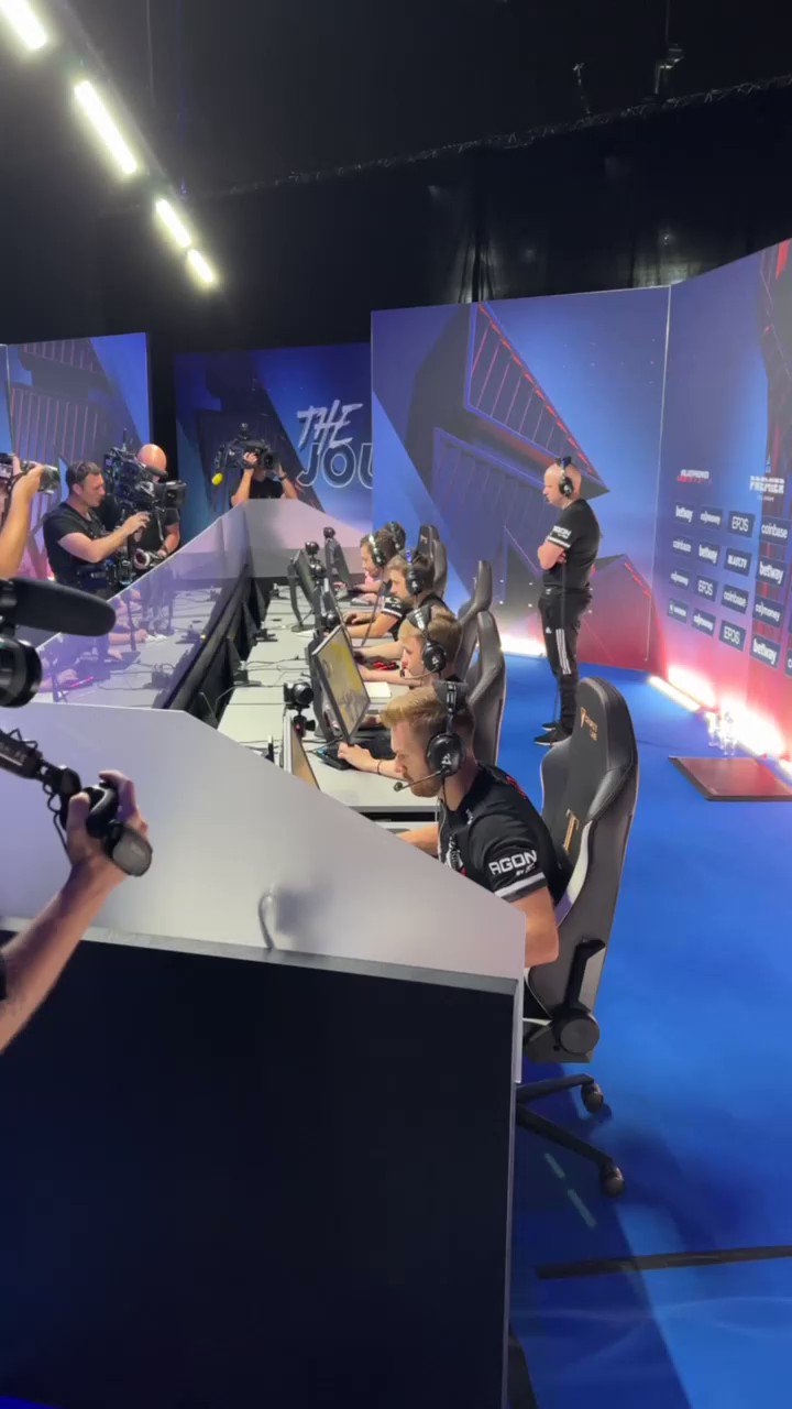 G2 Esports on Twitter: "@HooXiCSGO @jks_CS @G2NiKo @G2huNter @G2m0NESY Warning: There is a loud ...