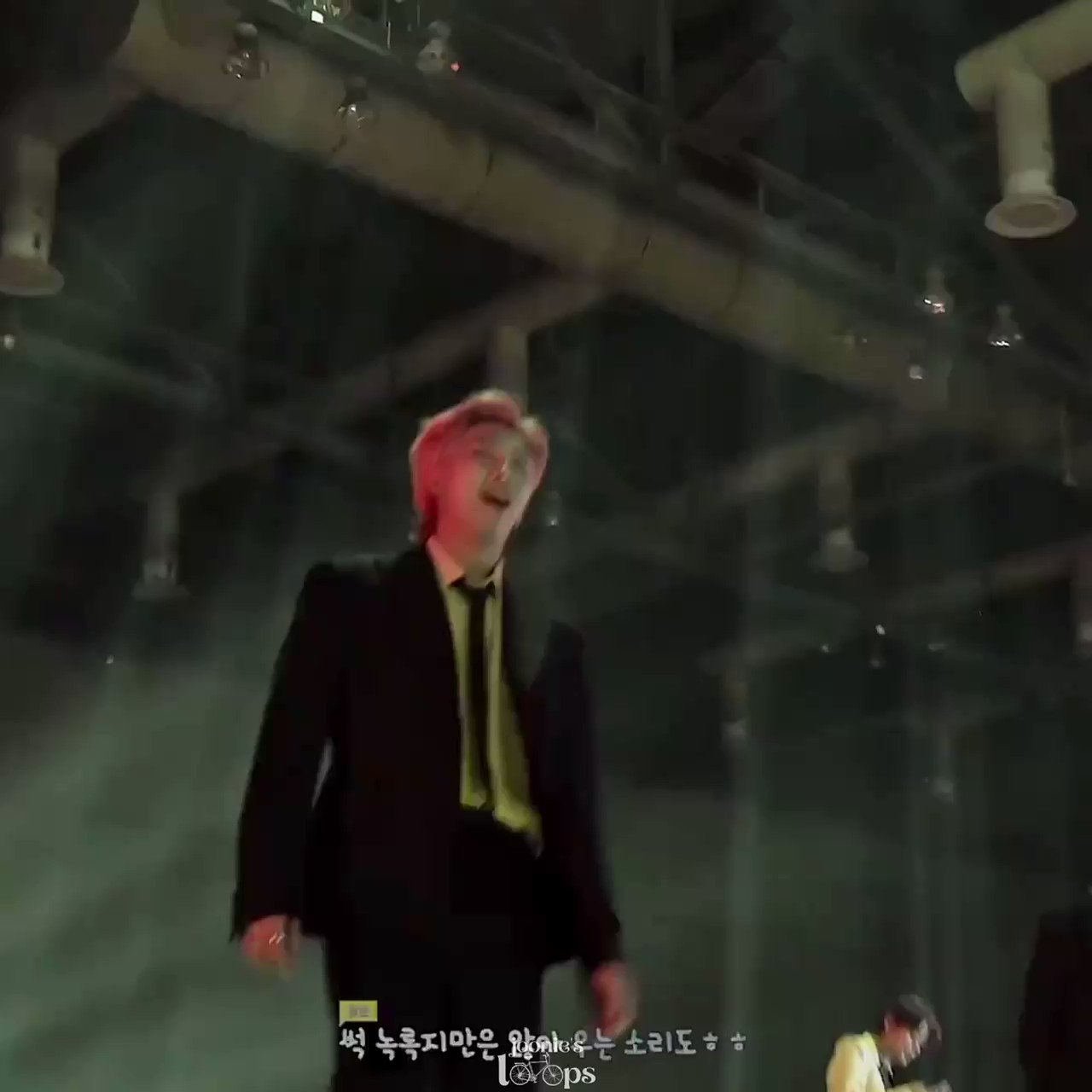 Sexy Nukim Namjoon Loops On Twitter Namjoon Screaming While Walking