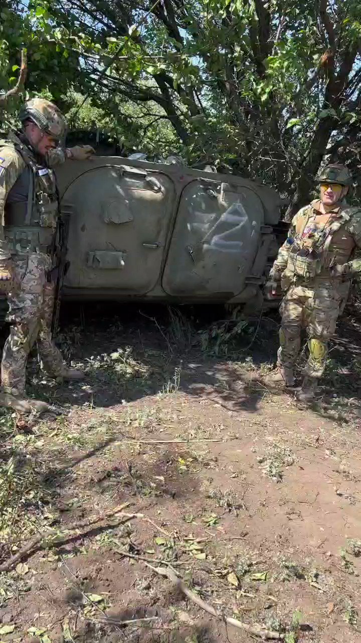 🇺🇦 Ukraine Weapons Tracker on Twitter: "#Ukraine: In the East, a Russian BMP-1 IFV was captured ...