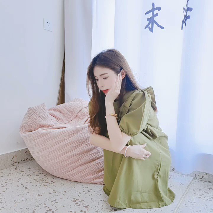 Proud Fox(露出服装设计) on Twitter: "抹茶绿～原谅绿😜 穿这个绿，可以原谅吗 新款胸前磁扣全镂空露胸裙 https://t.co/WCB0yTUSLB https ...