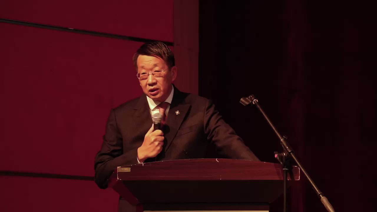 Batengineer Of Kyiv On Twitter Ёоё Ингэж зарладаг Боловсролын сайдын нүүрийг олон жилийн