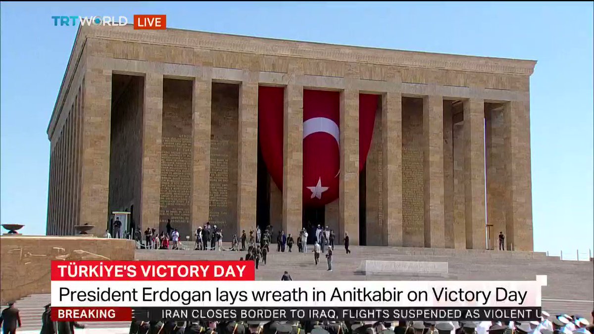 TRT World on Twitter: "RT @TRTWorldNow: Turkish President Erdogan lays wreath at the mausoleum ...