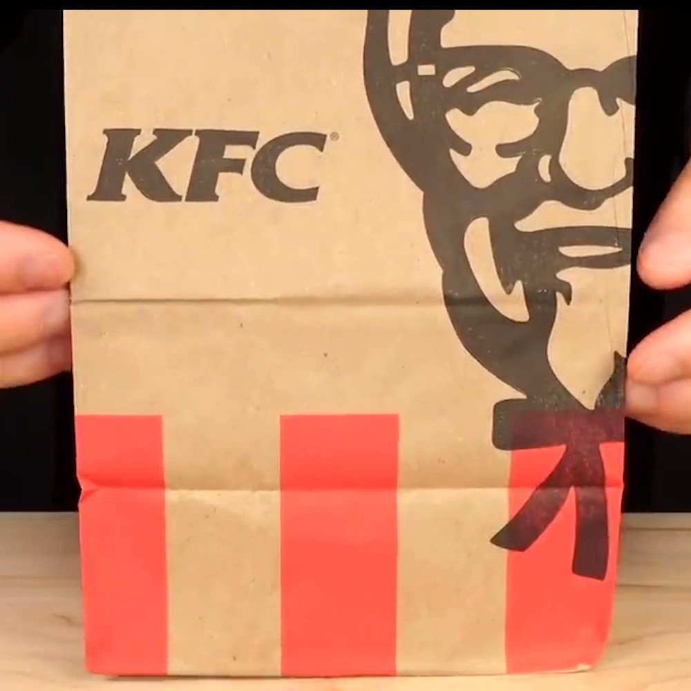 KFC on Twitter: "ASMR comiendo kfc 🍗"