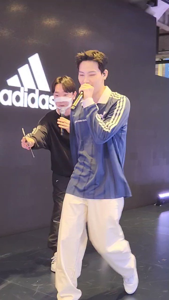 JAY B | Jaebeom¨ on Twitter: "so close wow😳 #JAYB @jaybnow_hr"