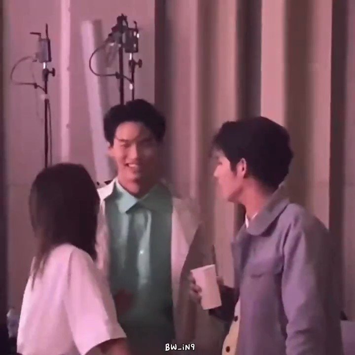 (MommyBW) lil bro🐰☀️ on Twitter: "BrightWin MadeMyDay บ้าเอ้ยเขินอะไรไม่รู้แต่เขิน🤭 #ไบร์ทวิน ...