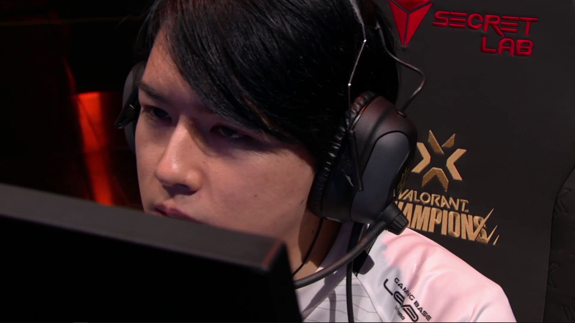 Yossy on Twitter: "XQQさんTwitchスタンプ候補 頭を抱える素材 https://t.co/Hoi4c3mmQI #ZETAWIN https://t.co ...