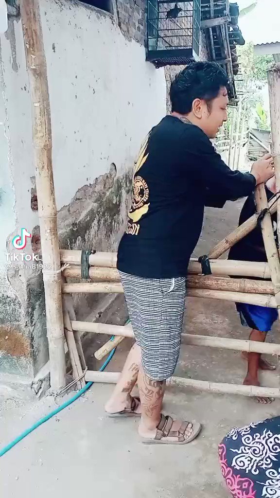 Mazzini on Twitter: "Ini sakit apa? Ya Tuhan, kasihan banget 😭 https://t.co/wCRTNnLhun" / Twitter