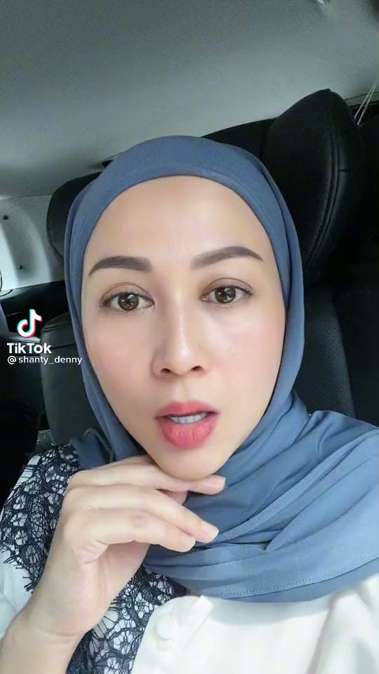 pler on Twitter: "@vmnkjilbob Bikin ngaceng bang gua tiap hari ngocok liat santy https://t.co ...