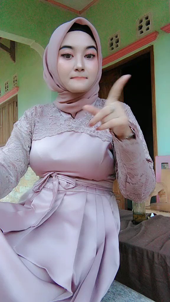 Retweet Jilboobs Gratis (@jilboobacol) / Twitter