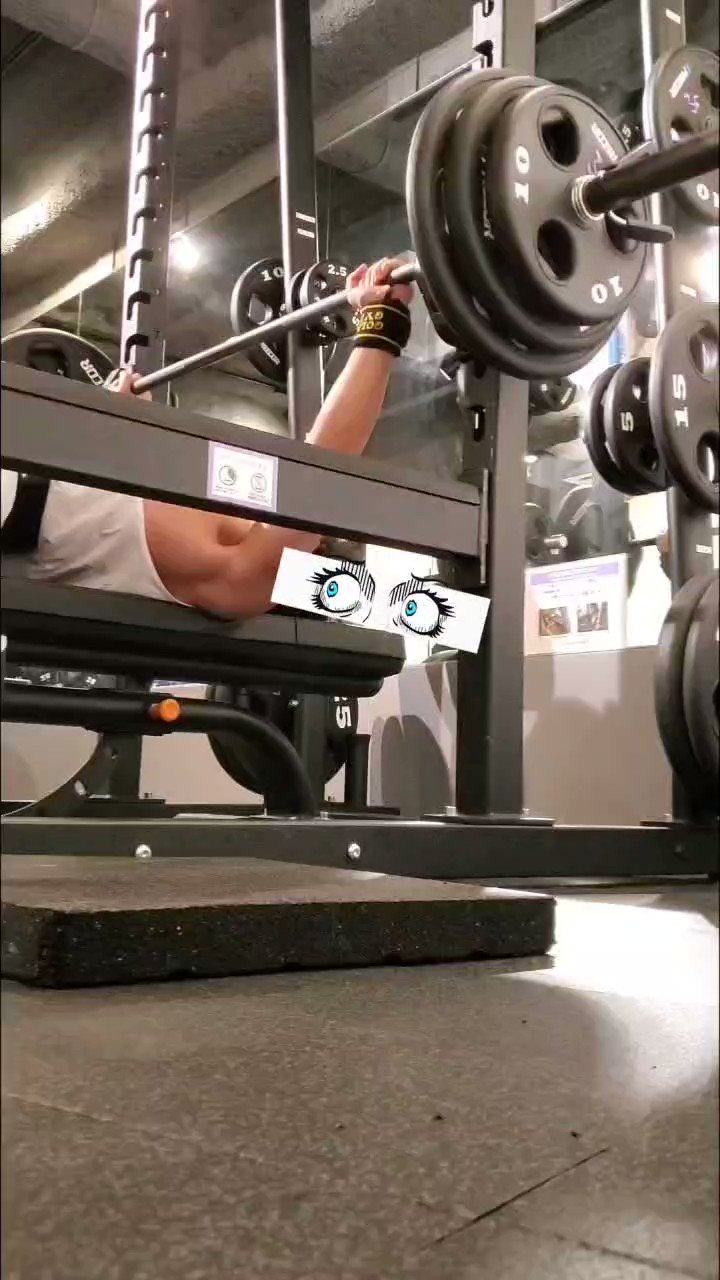 takechan🇯🇵 on Twitter: "ベンチプレス110kg上がった記念 https://t.co/ZmxZ4fWynE" / Twitter